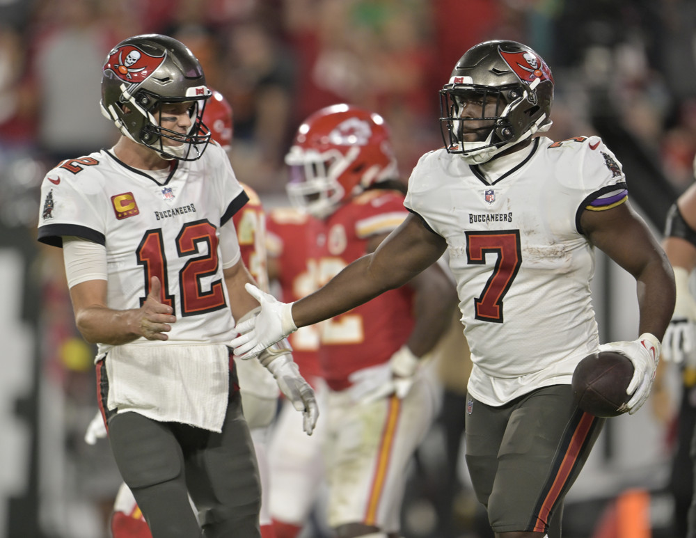 Evan Silva’s Matchups: Panthers at Buccaneers | Establish The Run