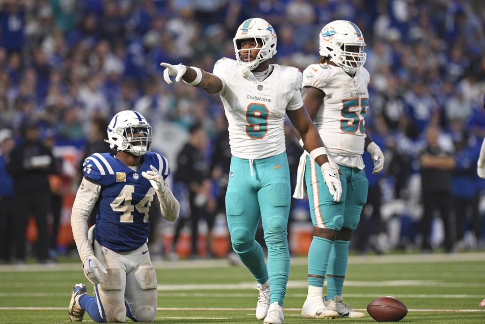 Fantasy Fallout: Steelers Acquire Jonnu Smith | Establish The Run