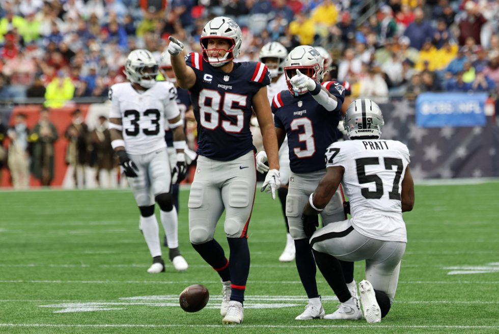 Evan Silva’s Matchups: Patriots at Dolphins | Establish The Run